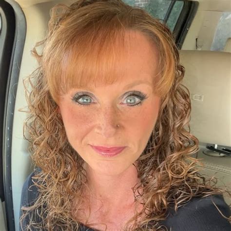 Emily Theemilymarie52 • Threads Say More