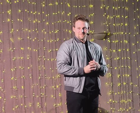 Yuk Yuks Fills Heritage Inn With Laughter Local