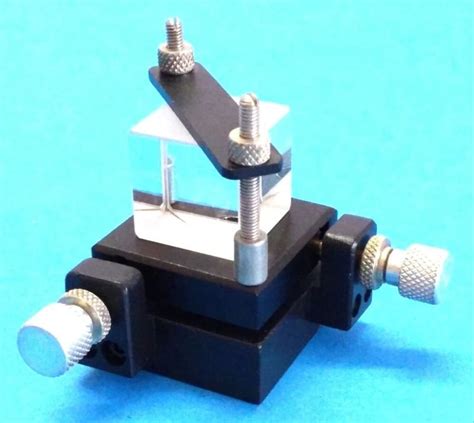 Crescent Cube Beam Splitter Mount At Rs 2 500 Piece In Delhi Id