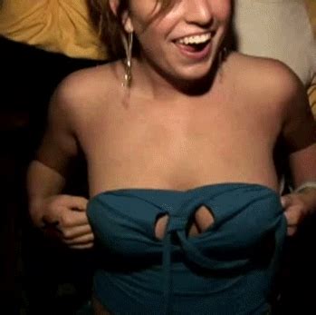 Boob Flash Magickams
