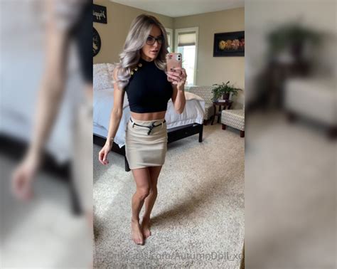 Autumn Blair Aka Autumndoll Xo Onlyfans Video Thotsfan
