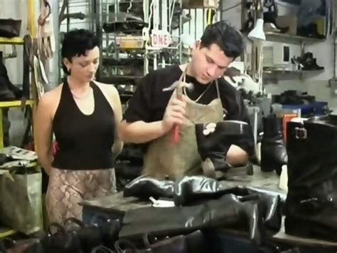 Employees Having Sex In Shoefactory Eporner
