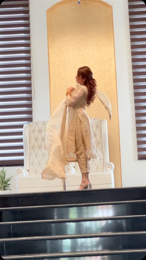 Rashika Sachdeva 🤍 😎🤎 Rashika Sachdeva Instagram