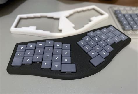 Introducing Zerosprey42 — An Open Source Diy Rp2040 Powered 40 Travel