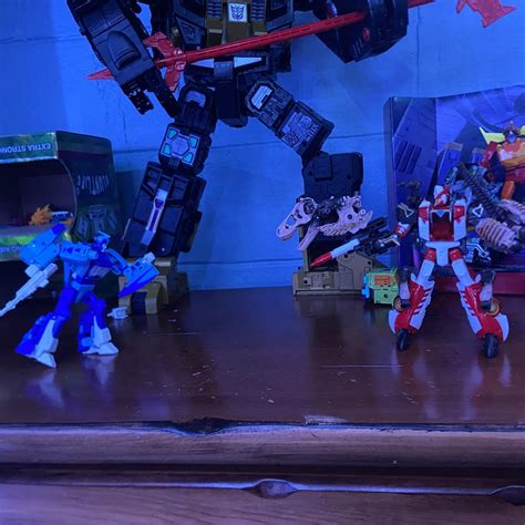 Fan Vote Battles Day 25 Blurr Vs Fossil Armored Override Rtransformers Fan Vote Battles Day 25 Blurr Vs Fossil Armored Override Rtransformers