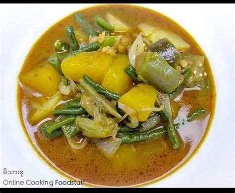 အိမ်ဟင်းလက်ရာ သီးစုံချဉ်ရည်ဟင်း နှစ်သက်ရာ အသီးနှံစုံကို လွီးထားပါ။ က