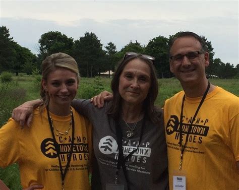 Nationalvolunteerweek Andrew Limouris