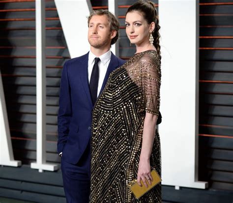 Jonathan Rosebanks Shulman Wiki Anne Hathaway Son Age Bio