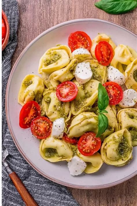 Tortellini Salat Mit Pesto Einfaches Rezept Mumas Kitchen