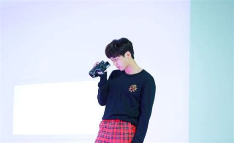 Eson（美韩双籍男歌手）百度百科