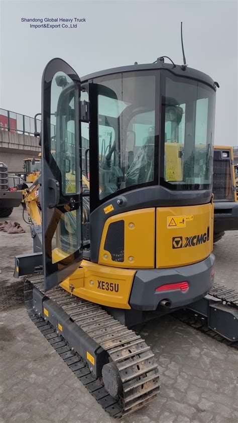 เครื่องขุดขนาดเล็ก Xcmg Xe35u ที่ได้รับการอนุมัติจาก Ce ด้วยถัง 005cbm