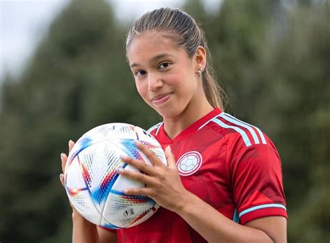 Elexa Bahr La Pelota Como Herencia