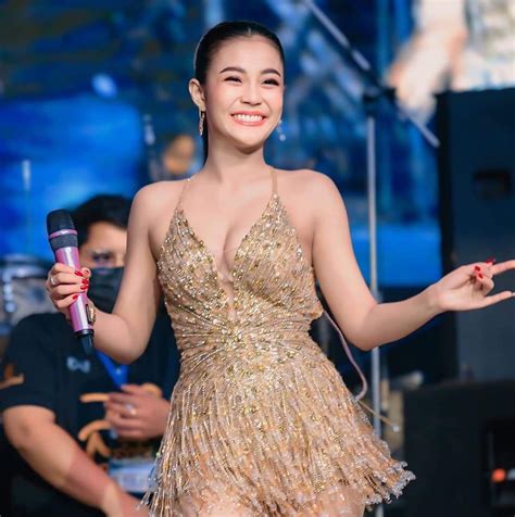 น่ารัก ลำไย ไหทองคำfc Facebook