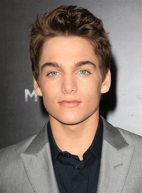 Los Ojos Del Espectador Dylan Sprayberry