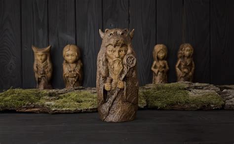 Статуетка слов′янського бога велеса 15 5 6 3 4 см — ціна 1350 грн у каталозі Статуетки Купити