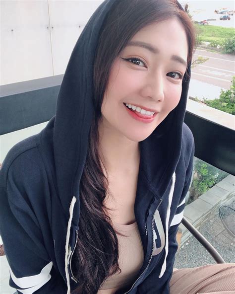 气质空姐sally Ko莎莉 甜美自拍惊豔众人 Vtr宅趣坊