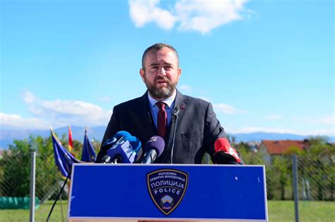 Тошковски Стапи во сила новиот систем за набавка на муниција Курир