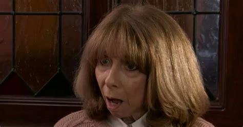 Drama As Gail S Life Hangs In Balance On Coronation Street Following Hospital Dash Derbyshire Live