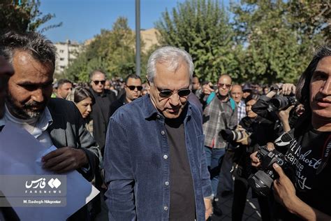 همشهری آنلاین تصاویر حضور چهره های مطرح در مراسم تشییع پیکر داریوش