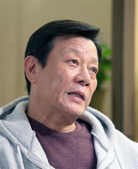 與崔瑤琪青梅竹馬，與許黎丹互生好感，寇世勳活成男人羨慕的樣子