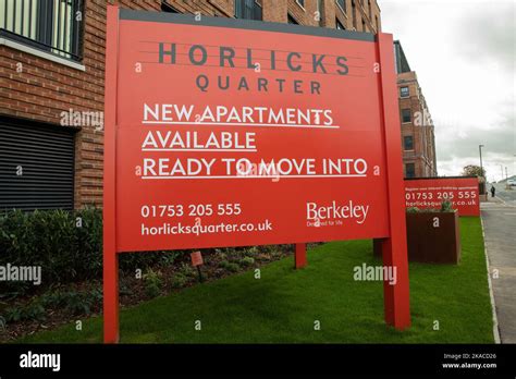 Slough Uk 28th October 2022 A Sign Is Pictured Outside The Horlicks
