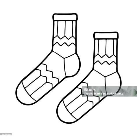 따뜻한 양말 색칠 페이지 패턴으로 장식 된 발의 옷 옷장 아이템 손으로 그린 벡터 라인 아트 일러스트 어린이를위한 색칠 공부책 흑백 스케치 0명에 대한 스톡 벡터 아트 및