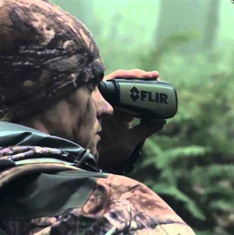 Camera Termala Pentru Supraveghere Flir Scout Ii 240 Sperietori