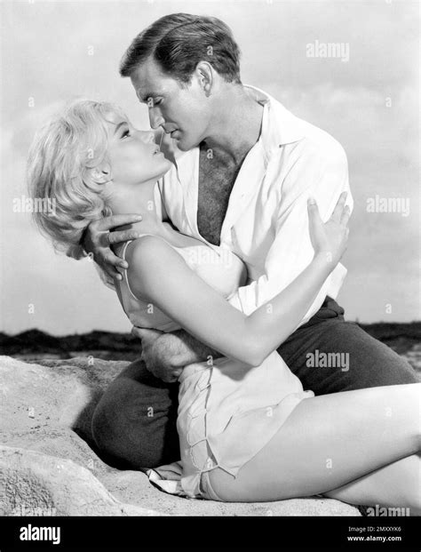 Yvette Mimieux And Rod Taylor In The Time Machine 1960 Directed By
