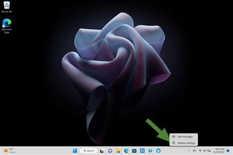 How To Auto Hide Your Windows 11 Or 10 Taskbar Toms Hardware