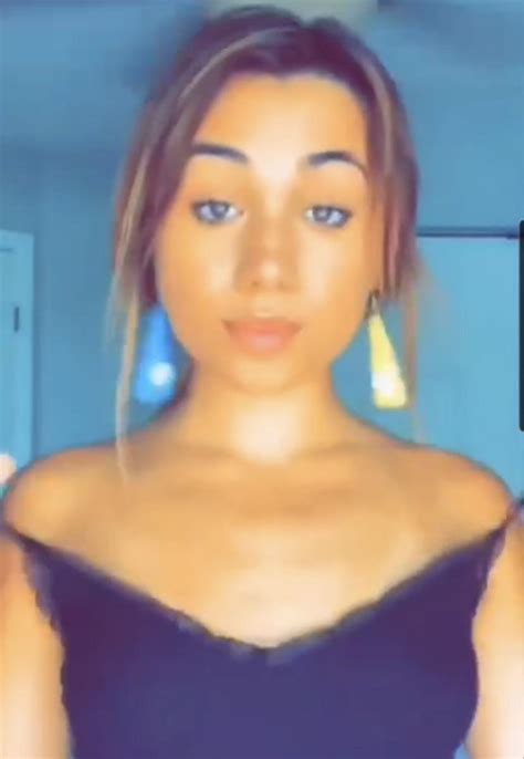 Does Anyone Know Who She Is Or Her Tik Tok Been Searching For Weeks Scrolller