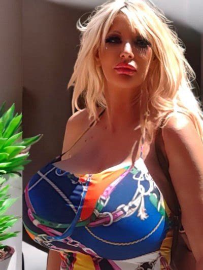 The Gianna Woods Tumbex