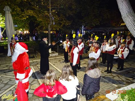 2022 9 ΔΕΚ ΒΙΝΤΕΟ ΤΗΣ ΦΙΛΑΡΜΟΝΙΚΗΣ ΜΑΣ ΣΤΟ ΑΝΑΜΜΑ ΤΟΥ ΔΕΝΤΡΟΥ ΤΩΝ ΧΡΙΣΤΟΥΓΕΝΝΩΝ ΣΤΗΝ ΑΓΙΑ