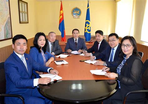 САР ШИНИЙН МЭНДЧИЛГЭЭ