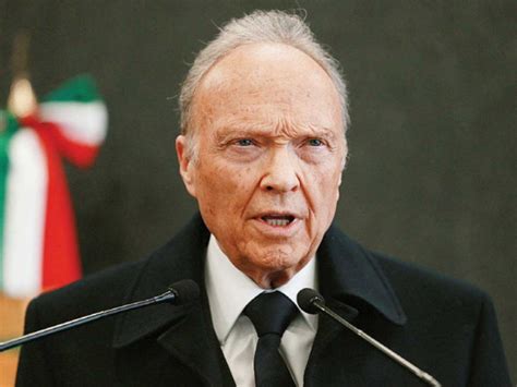 Errores De La Fgr Detrás De Absolución A Imputado Por Estafa Maestra