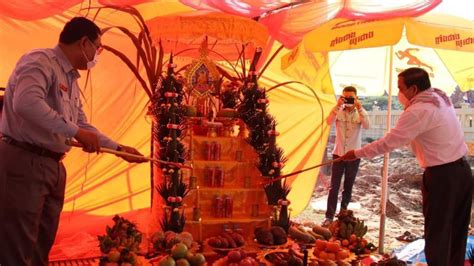 ពិធីក្រុងពាលីសាងសង់អគារការិយាល័យ ច្រកចេញចូលតែមួយ ស្រុកកំពង់រោទិ៍ ខេត្តស្វាយរៀង ក្រសួងព័ត៌មាន