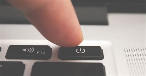 How To Remove Laptop Battery Safely Electro Gadget Plus