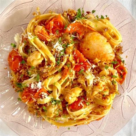 Creamy Garlic Lobster Pasta So Easy So Delicious So Indulgent