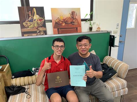 游teemo 還記得~小時候最愛吃這個了 長大後再度吃一次的感覺~記憶猶新~~~ 瞬間重回小時候的感覺~~真好 Instagram