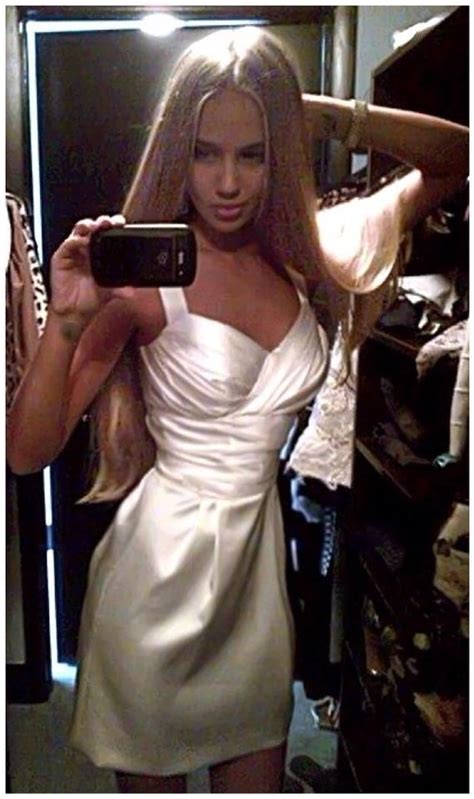 Valeria sokolova | Aesthetic grunge outfit, Long hair styles, Grunge ...