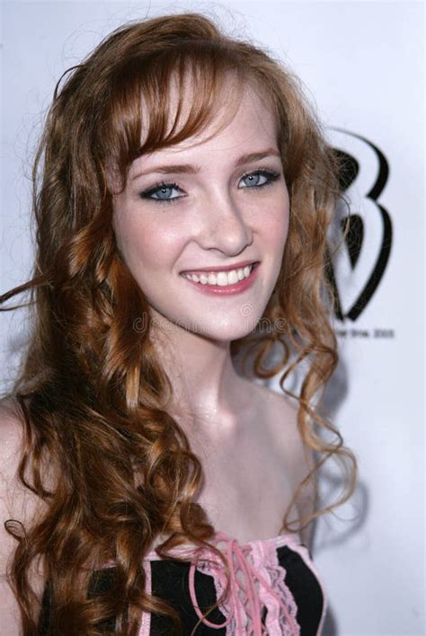 Actress Scarlett Pomers 60 Photos Moonagedaydream Film