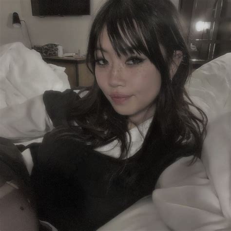 Pin By Yams On Bea Pretty People Gal Iconic Women