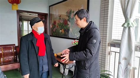 前行不忘奉献者 新春浓情系桑榆 学院开展2022年“迎新春”退休教师慰问活动 西南大学美术学院 School Of Fine Arts