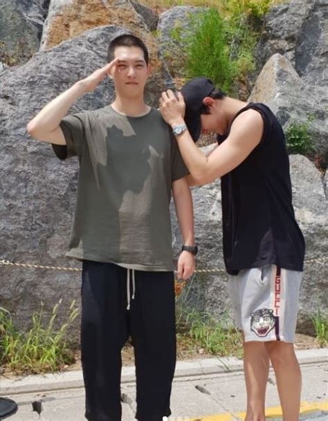 이종현 오늘7일 육군훈련소 입소 씨엔블루 멤버 전원 현역 입대