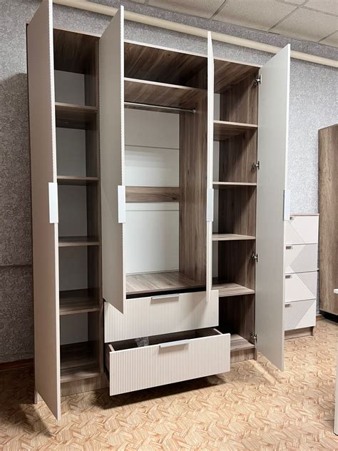 Купить Шкаф 4 х ств ШК 11 Эмилия в Ростове на Дону отличные цены на распашные шкафы Интернет