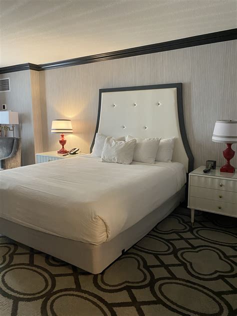 Burgundy Room Paris Las Vegas