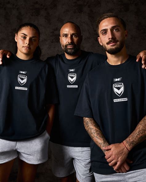 Elite Eleven 🚨𝘾𝙇𝘼𝙎𝙎𝙄𝘾 𝙃𝙊𝙊𝘿𝙄𝙀 𝙂𝙄𝙑𝙀𝘼𝙒𝘼𝙔🚨 To Celebrate The Launch Of