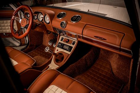 Vaz 2101 Lada Sedan Receives One Off Interior Makeover From Bulgarian
