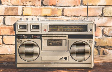 老式录音机和录音机