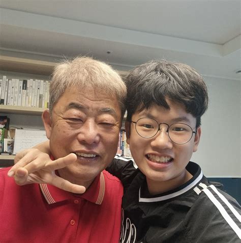 Seok Soon 1989년 4월 20일과 비교해서 증가한 곳초록 색이 감소한 곳붉은 색이나 별 차이가 없습니다 이 기간 이산화탄소는 약 20 증가했습니다