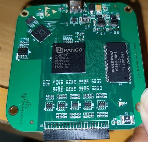 Dslogic U2pro16 和 Dslogic U2basic 拆开对比照片 哔哩哔哩